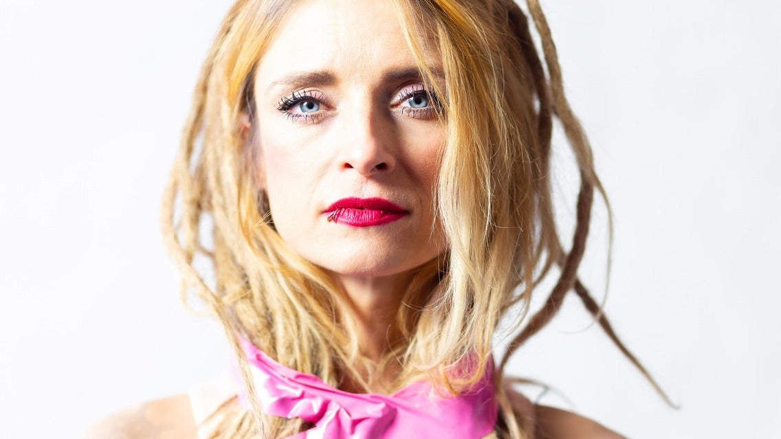 Sarah Lesch - Poesie & Widerstand Tour 2026 concerto a Münster, Hot ...