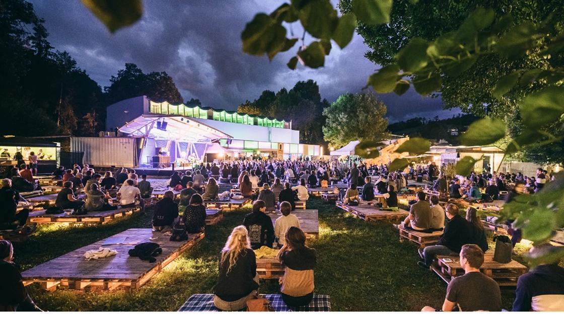 Poolbar Festival 2026: Oliver Tree in Feldkirch, Altes Hallenbad - 15 ...